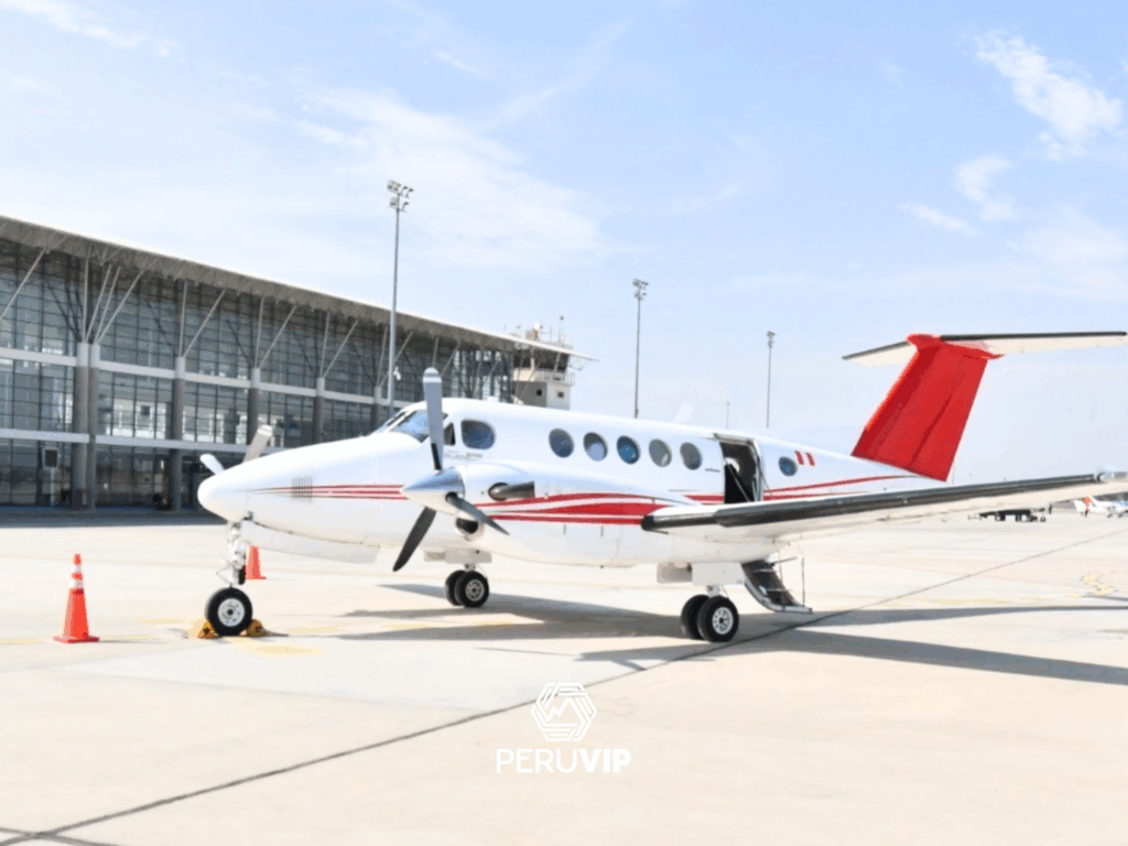 Private charter flight Pisco - Cusco | Peru Vip Travel