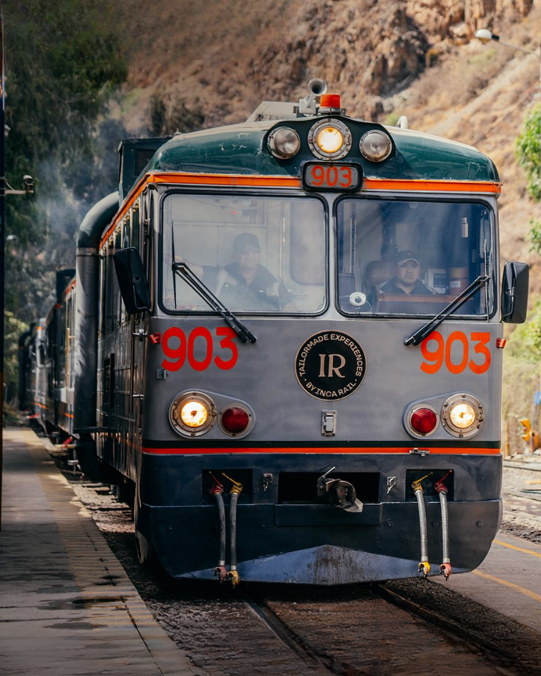 Viaje Exclusivo a Bordo de Inca Rail The First Class - Peru Vip Travel