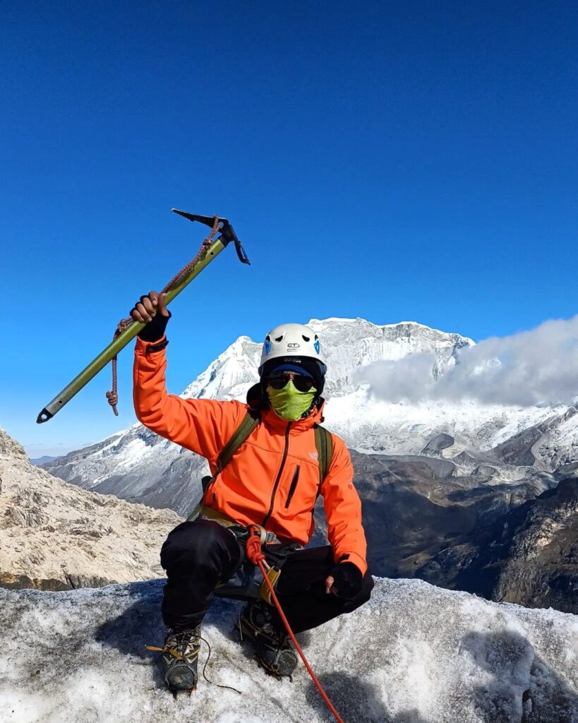 Blog | Explore the summit of Nevado Mateo | Peru Vip Travel